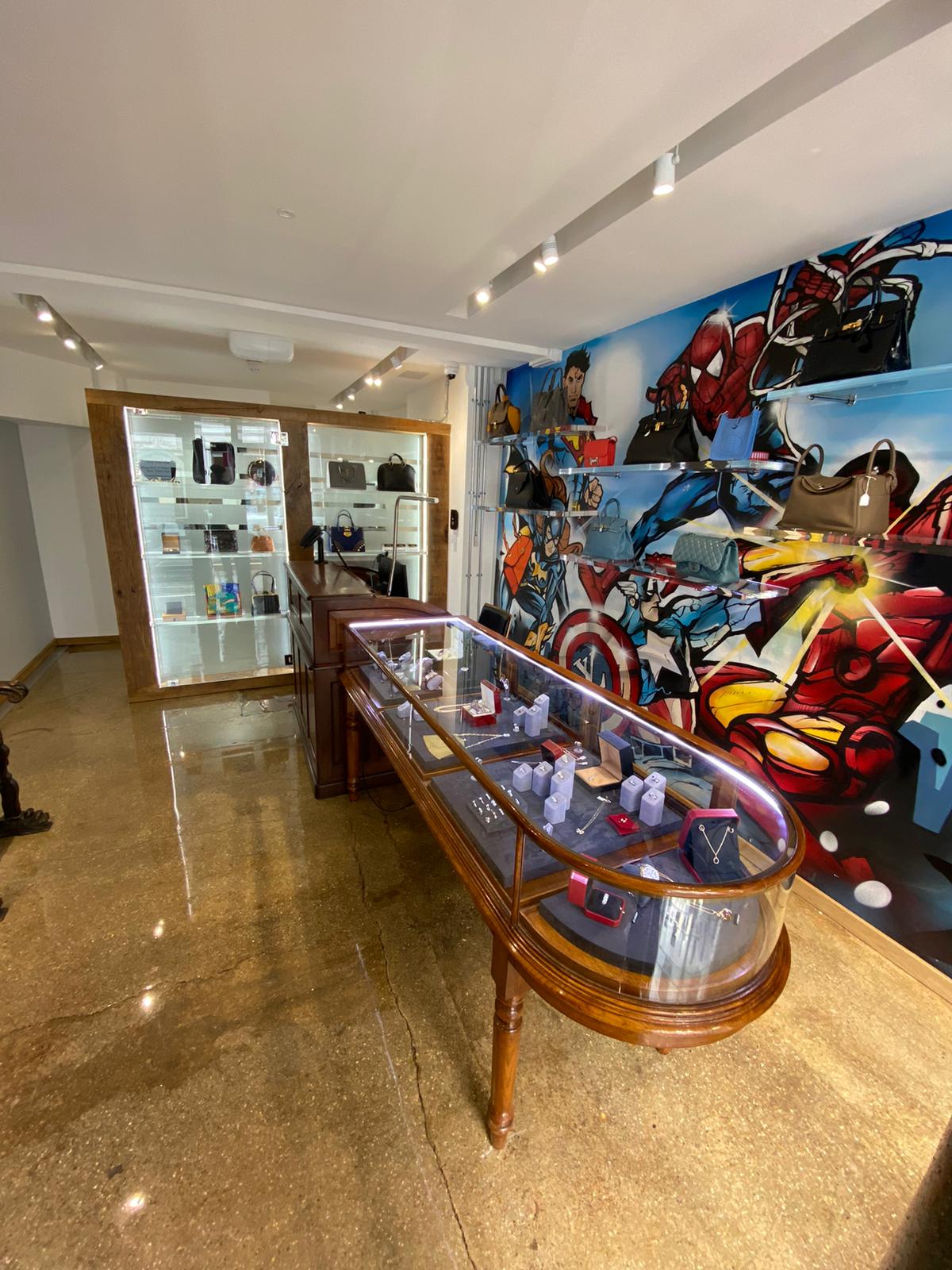 Janet Jackson visits Posh Pawn in Chelsea - Prestige Pawnbrokers