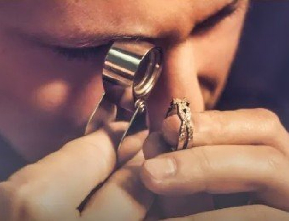 Prestige Pawnbrokers’ Posh Pawn set to make its Channel 4 return ...